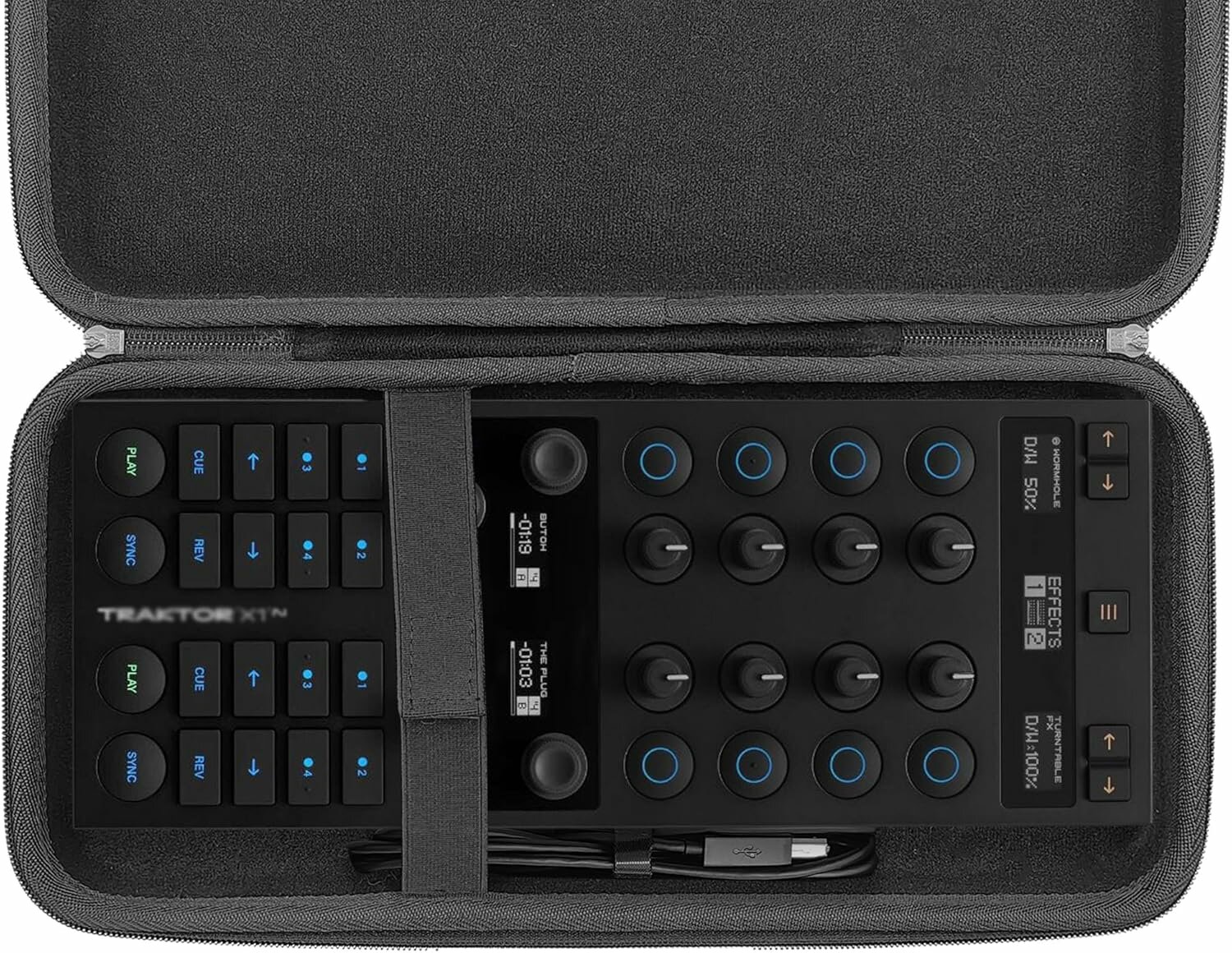 Диджейский пульт