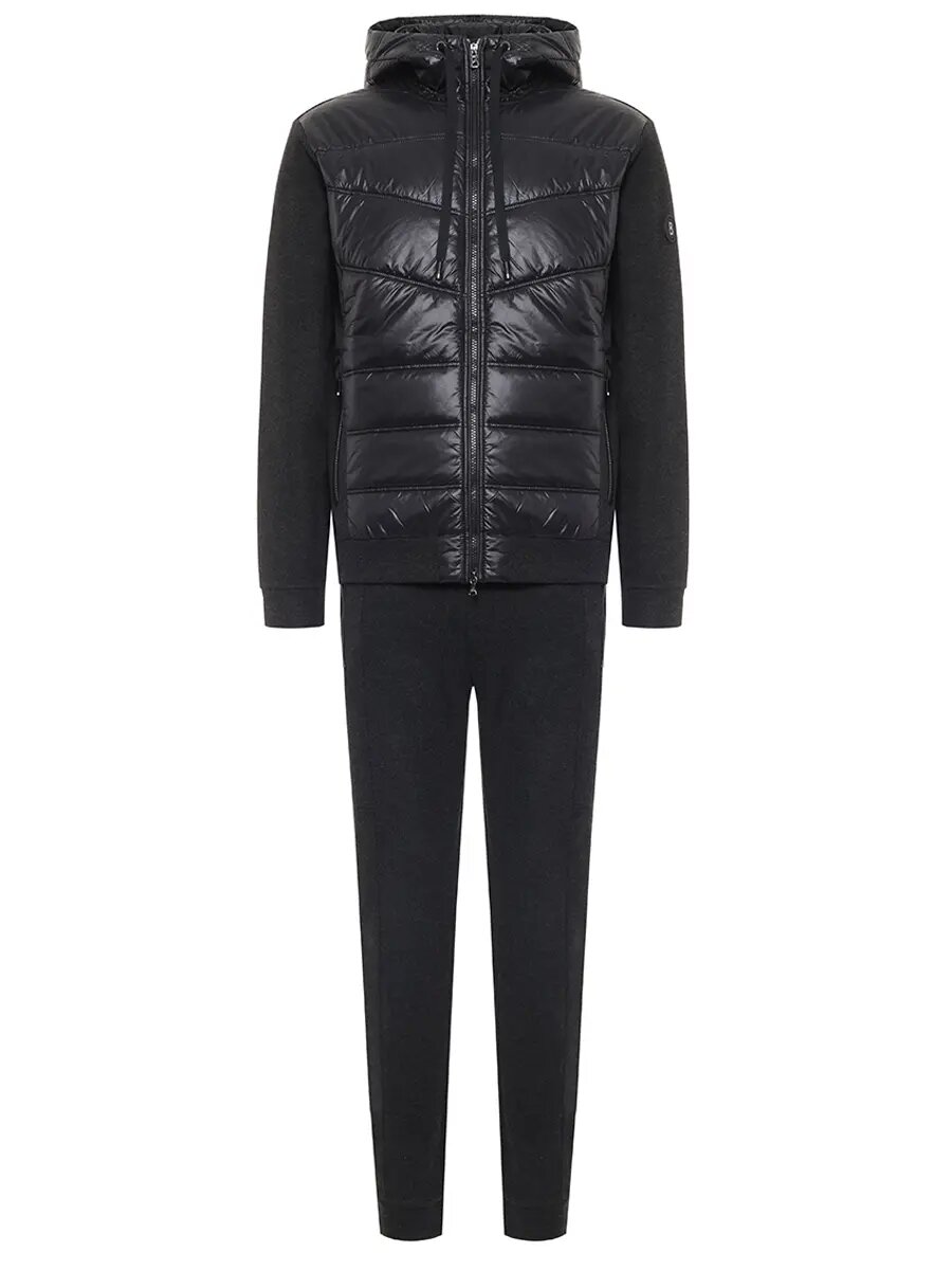 Костюм спортивный