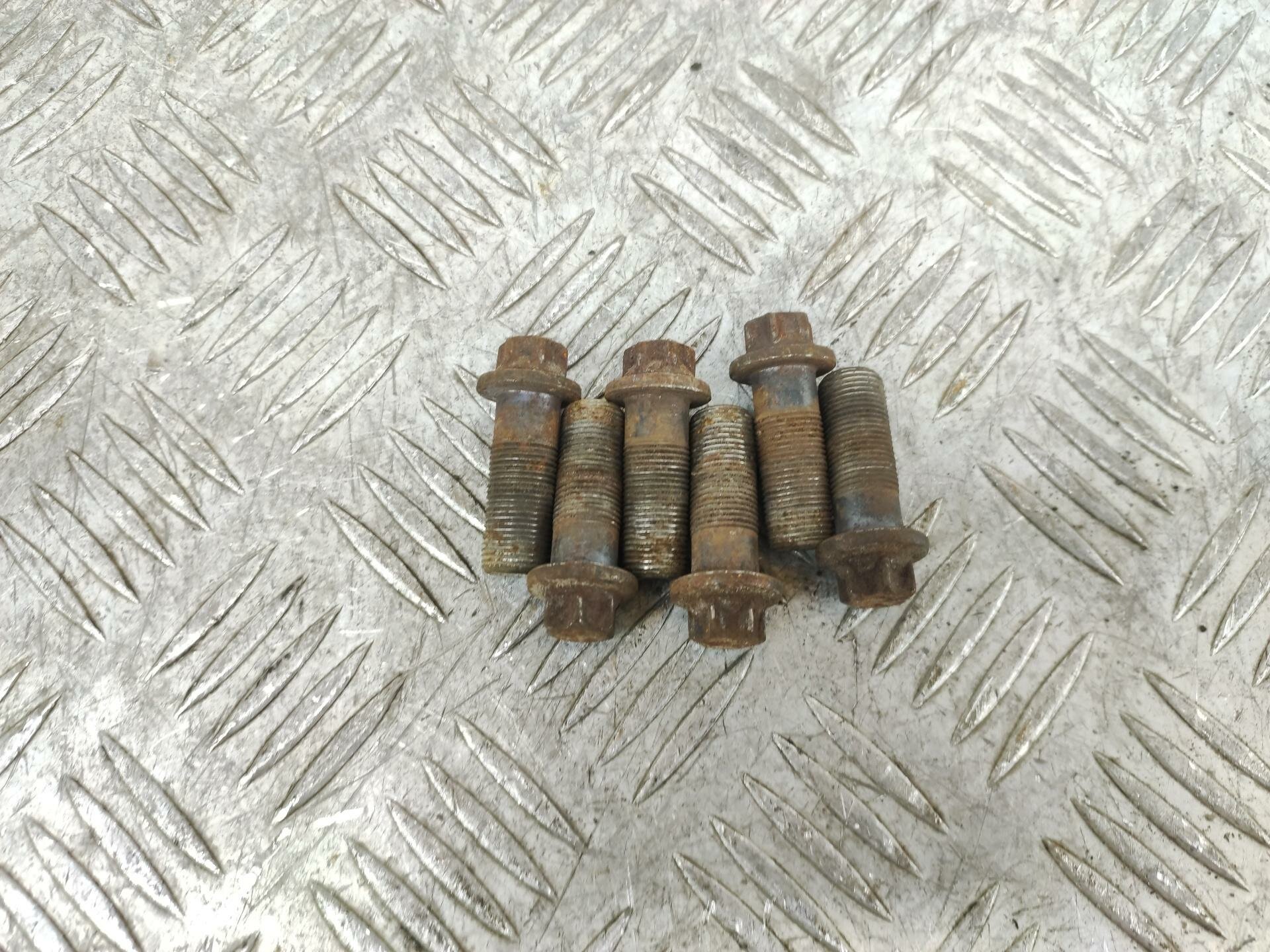 Болт маховика Ford Mondeo 3 (2000 - 2003)