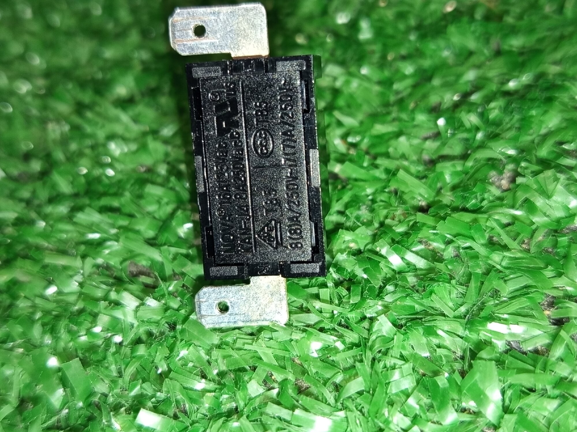 Кнопка включения для Пылесоса Doffler VCC 2020