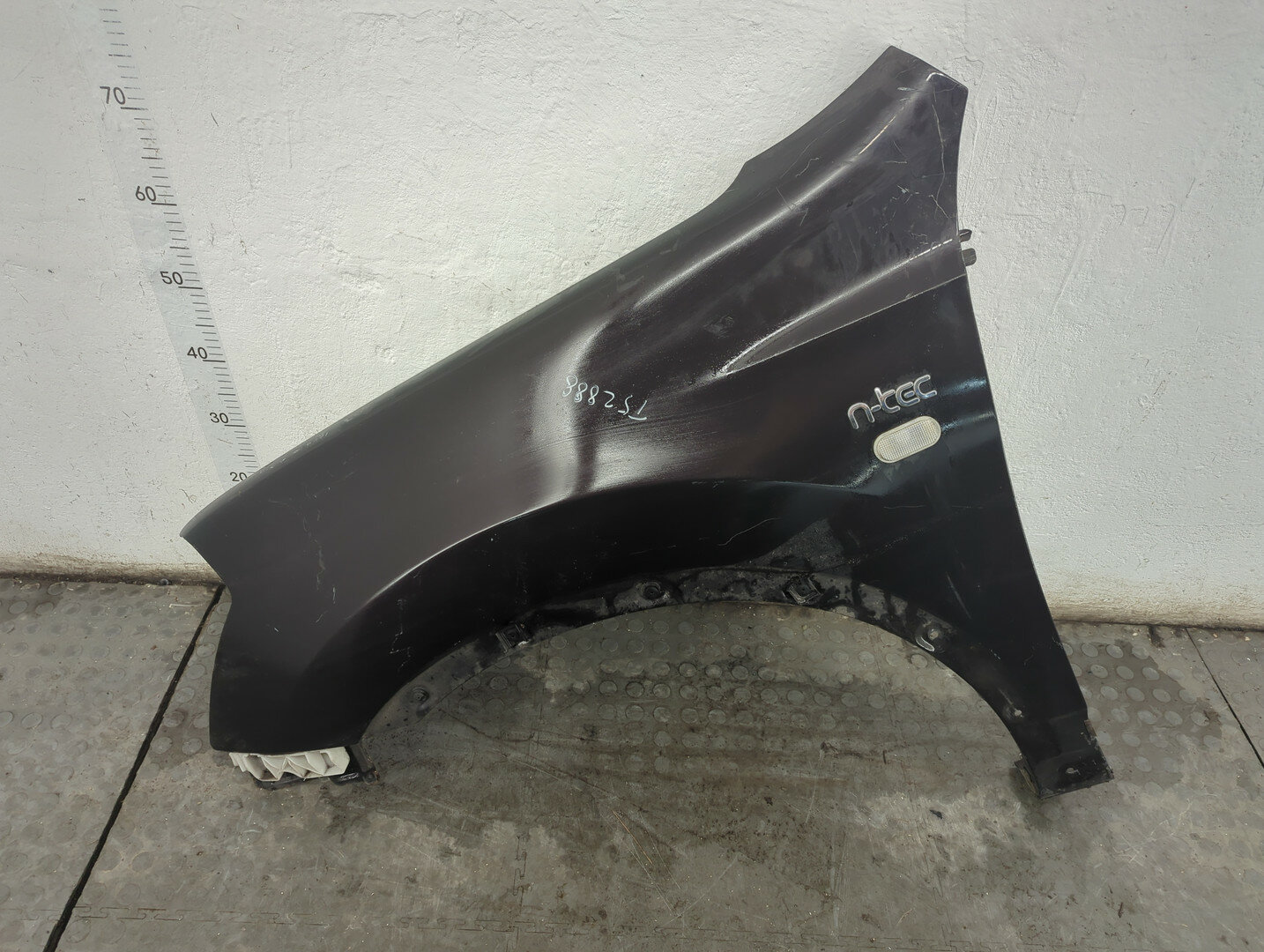 Крыло левое переднее Nissan Qashqai Б/У