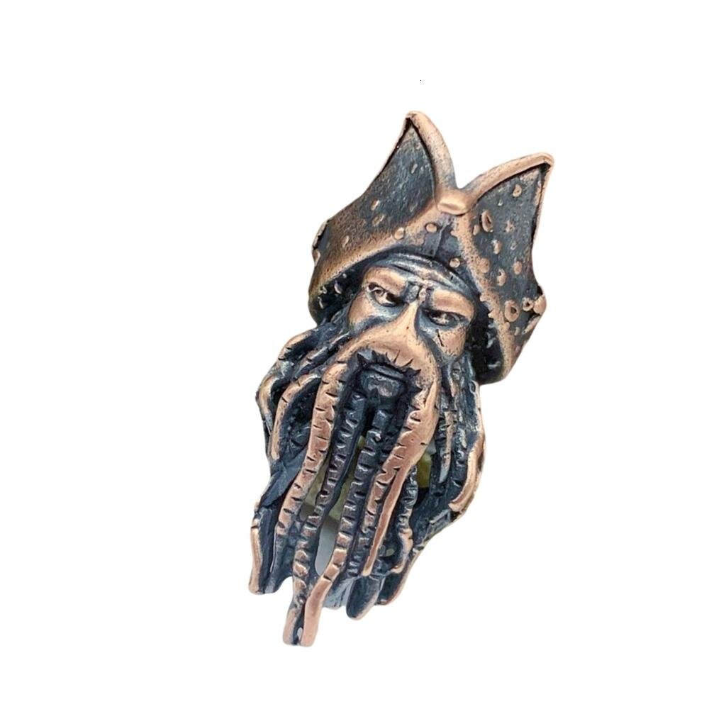 Морской царь — подвеска-брелок из меди, Медный стиль