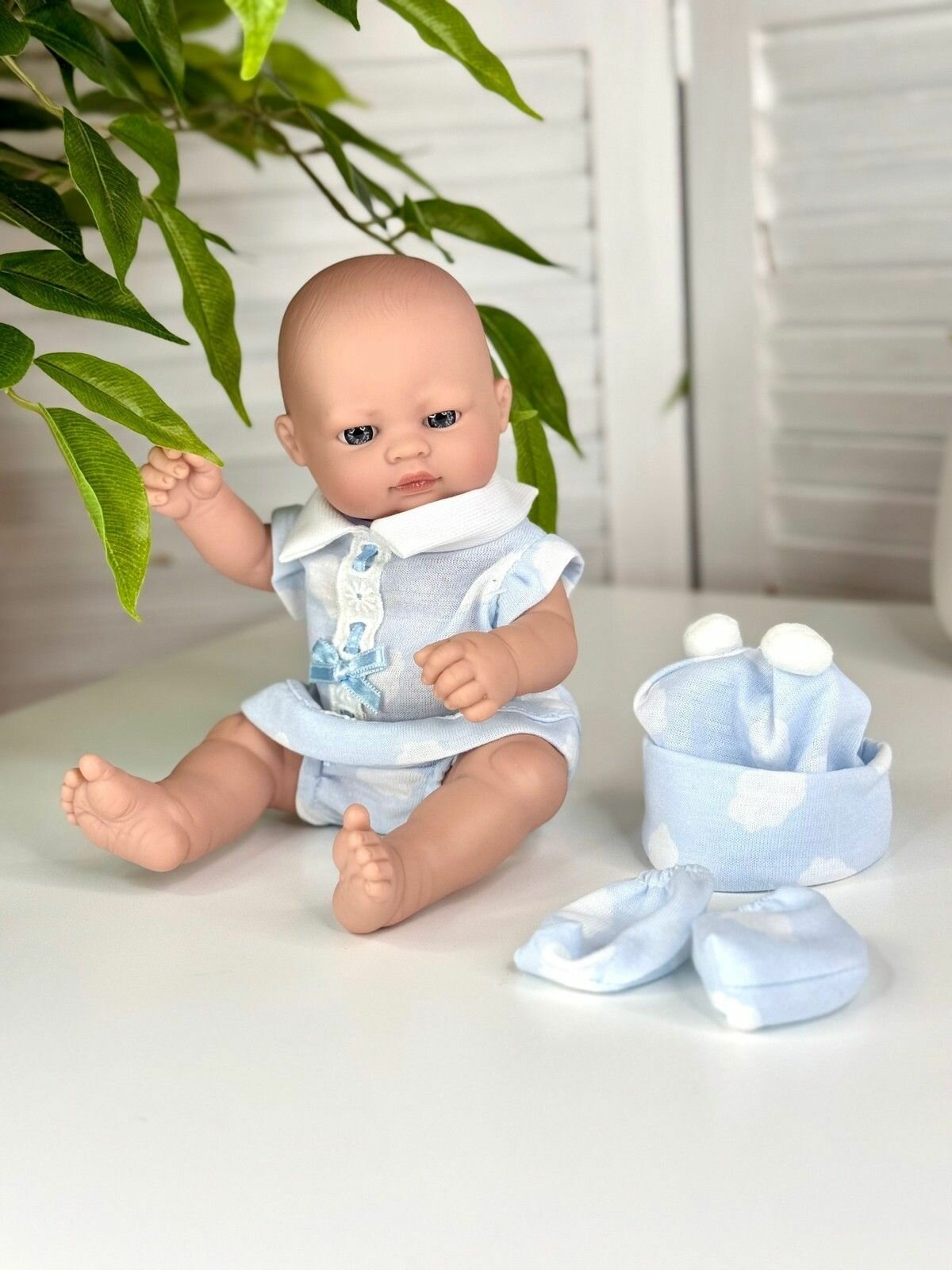 Кукла Berbesa виниловая 27см