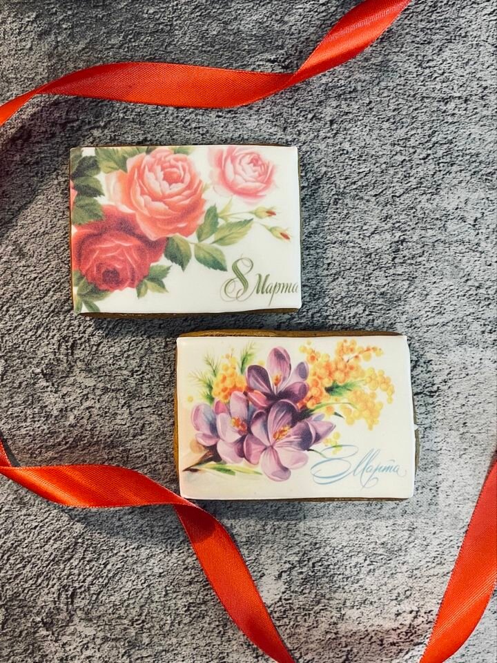 8 марта, пряники в коробочках, подарочный набор женщине. Розы