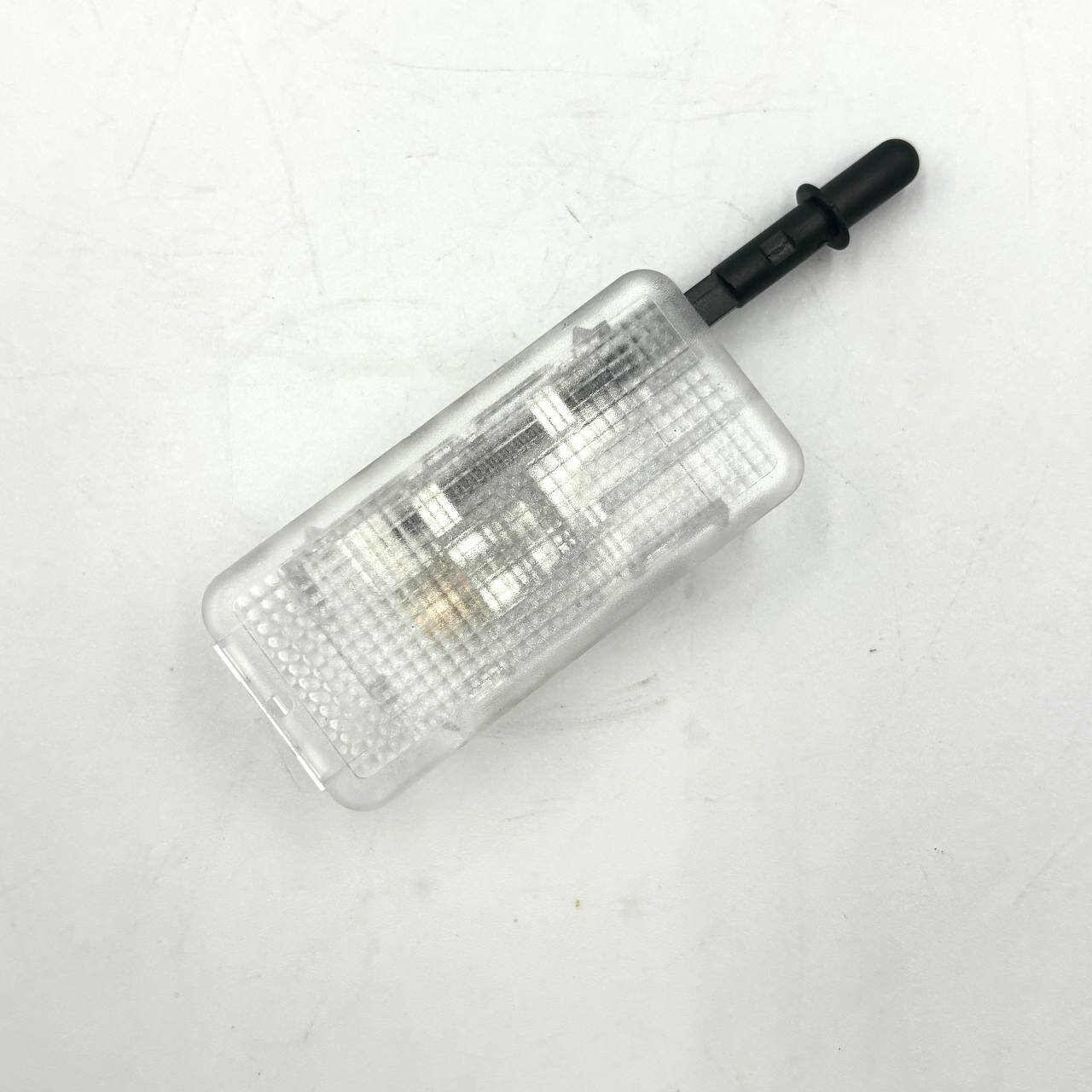 Плафон освещения бардачка, багажника и дверей с концевиком Vesta, Vesta NG, Largus, XRAY