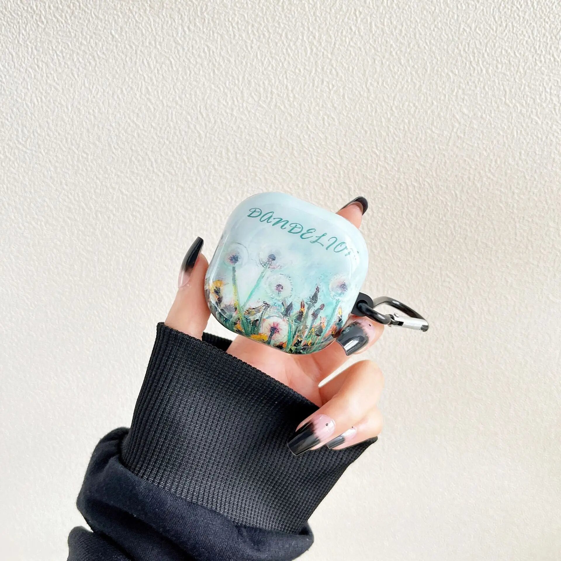 Чехол для Samsung Galaxy Buds FE/Live/Buds2/Buds Pro с цветком For Galaxy buds live, серый