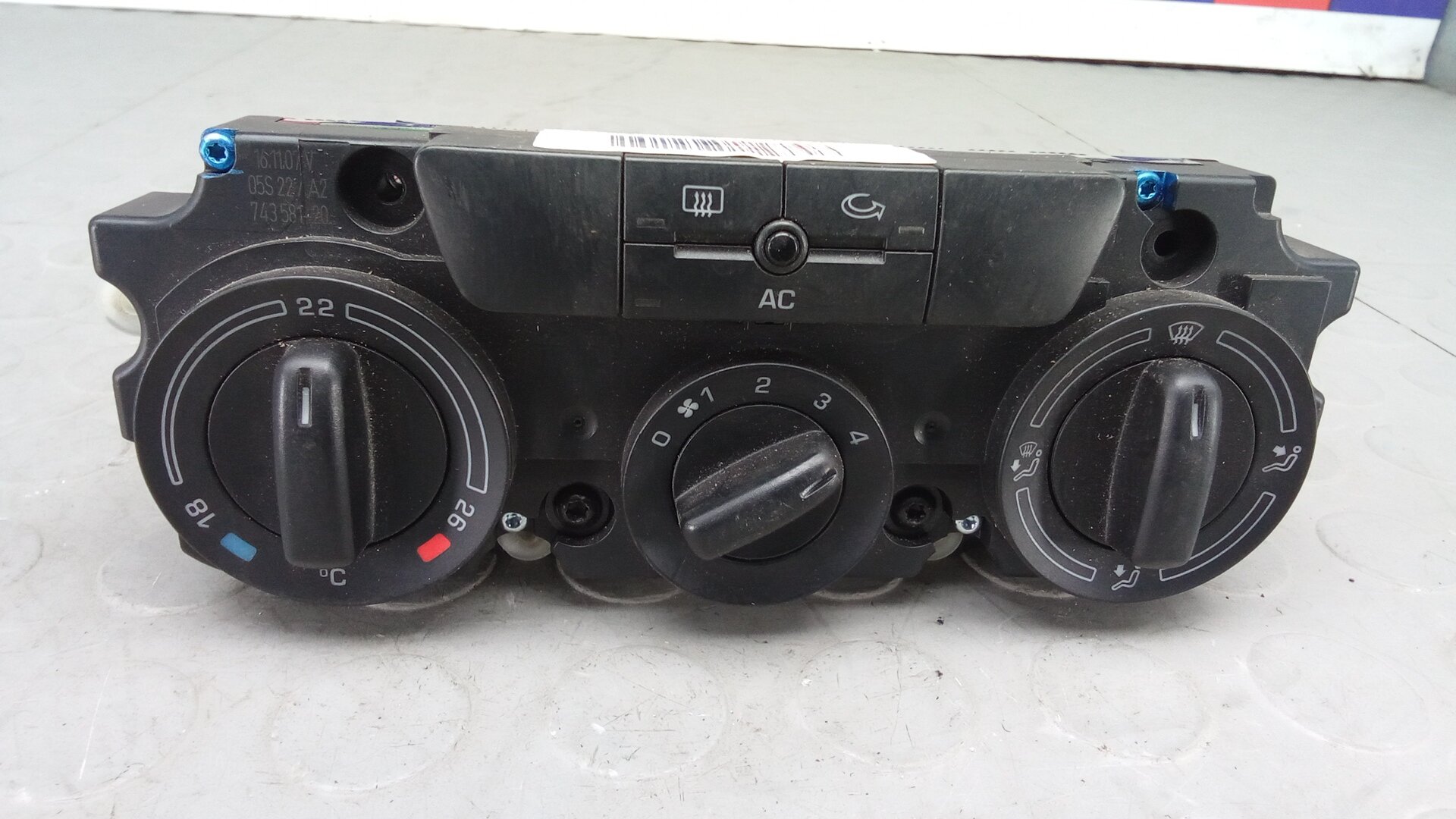 Блок управления печки и климат-контроля SKODA OCTAVIA A5, Номер 1Z0820047K