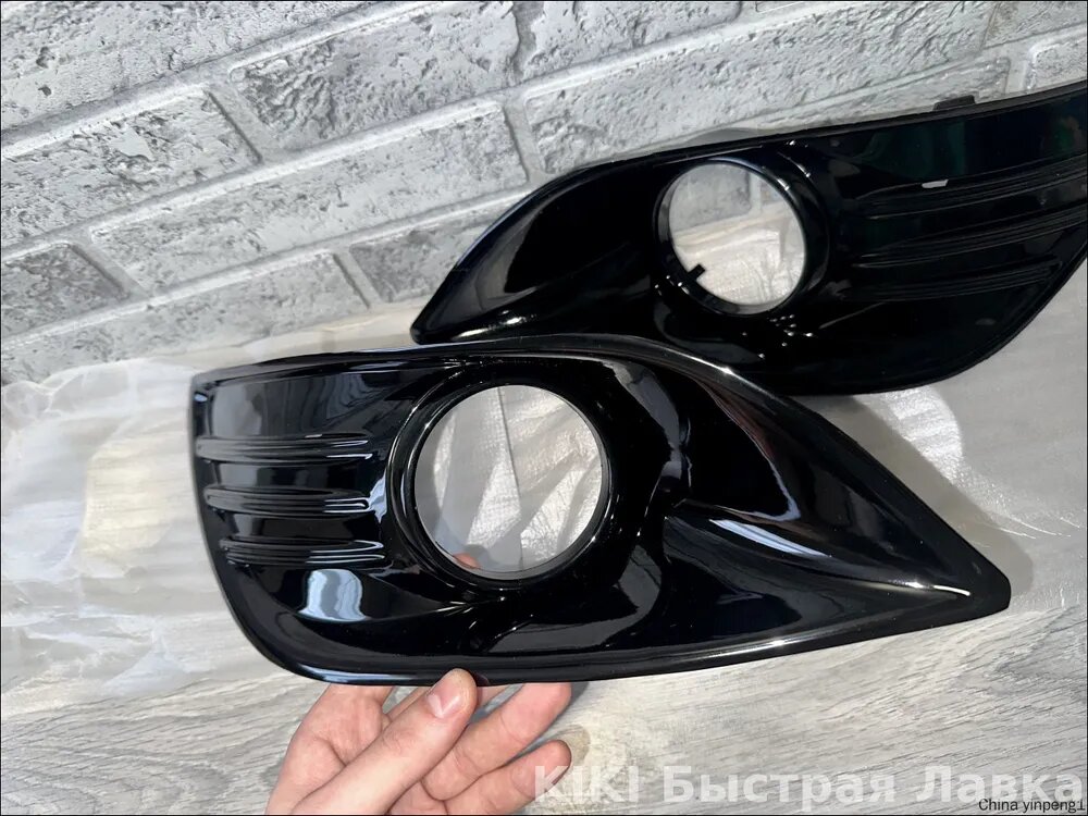 Накладка на противотуманные фары Ford Focus 2 рестайлинг, 2 шт, черный глянец, ABS пластик