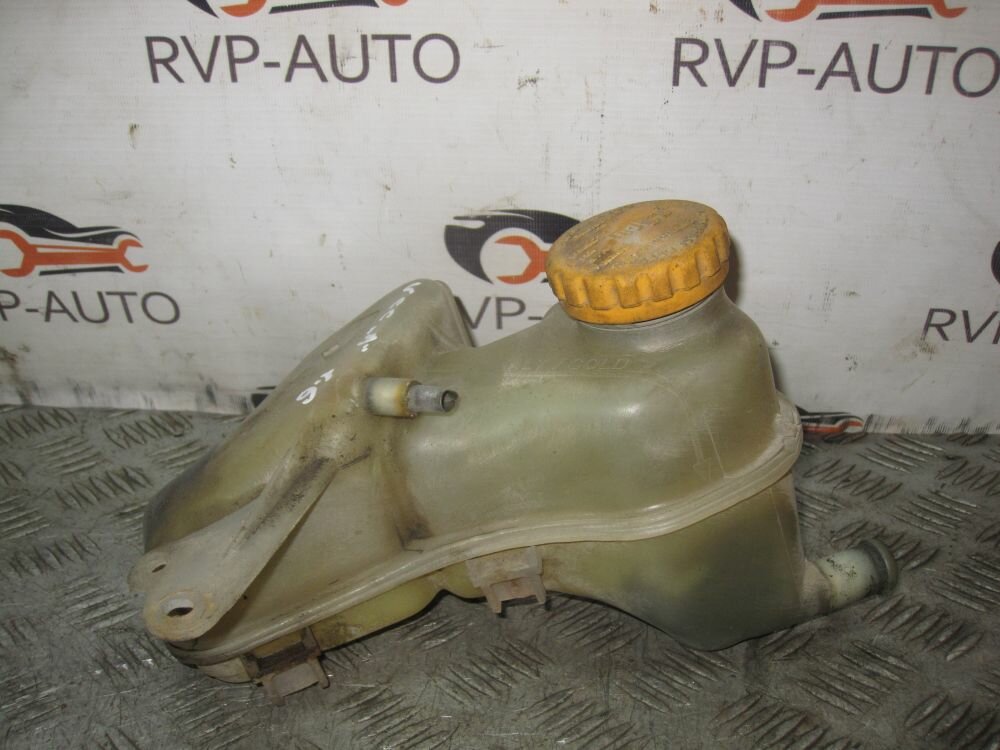 Бачок расширительный Opel Vectra A 1988-1992