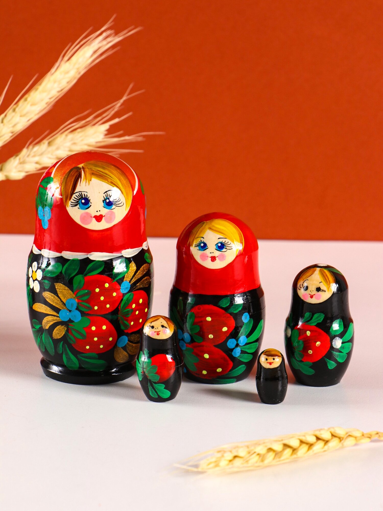 Матрёшка дерево «Наталья», ягоды, 5-кукольная