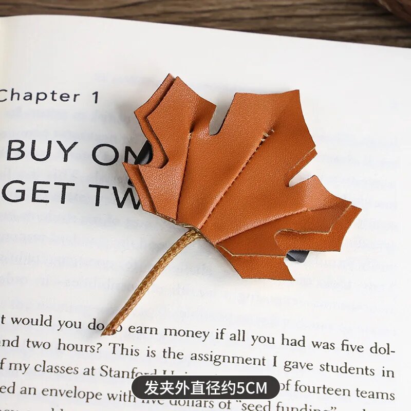 MOONBIFFY Кожаные заколки с кленовым листом Brown (leather)