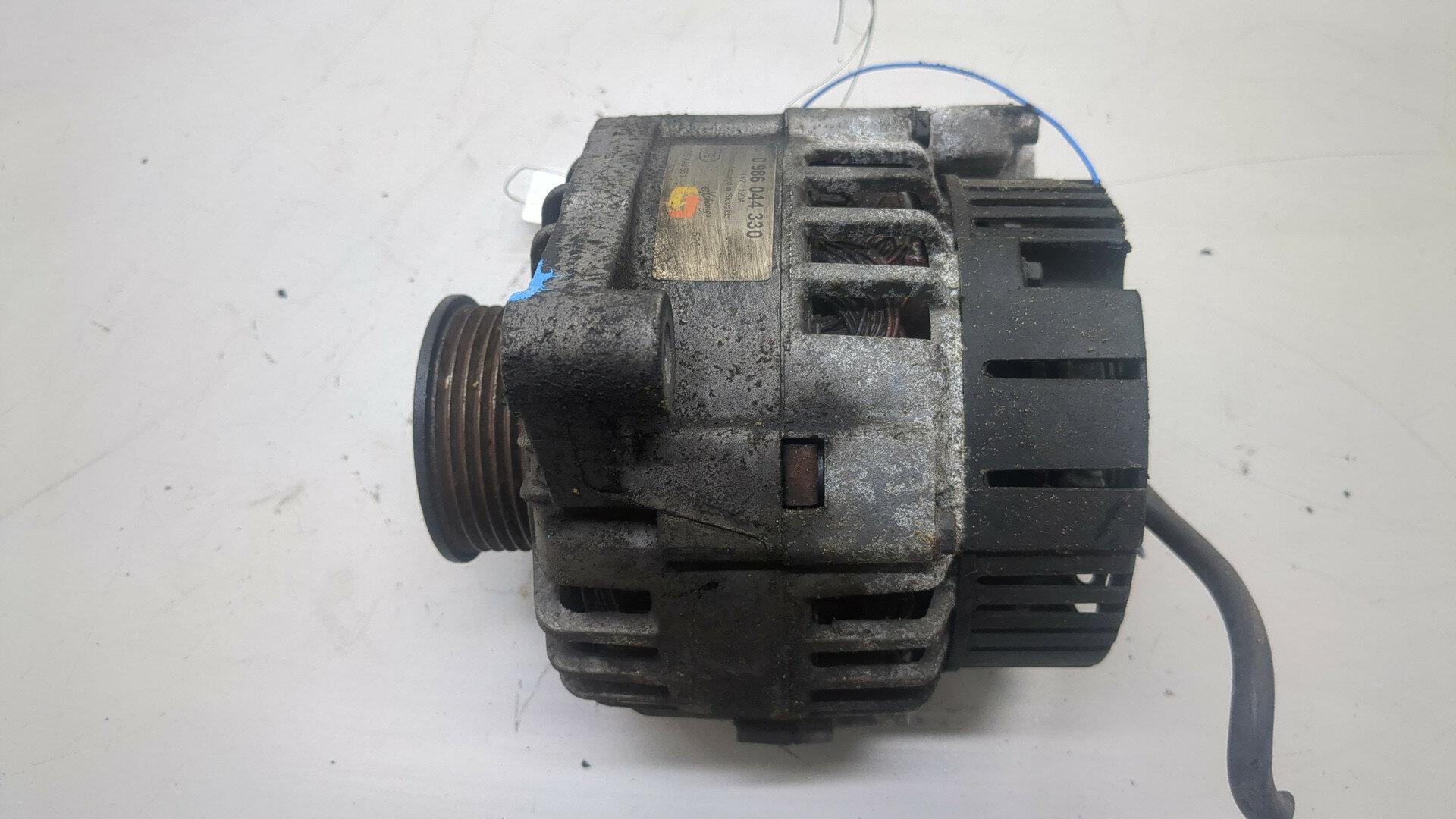 Генератор Audi A4 (B6) Б/У