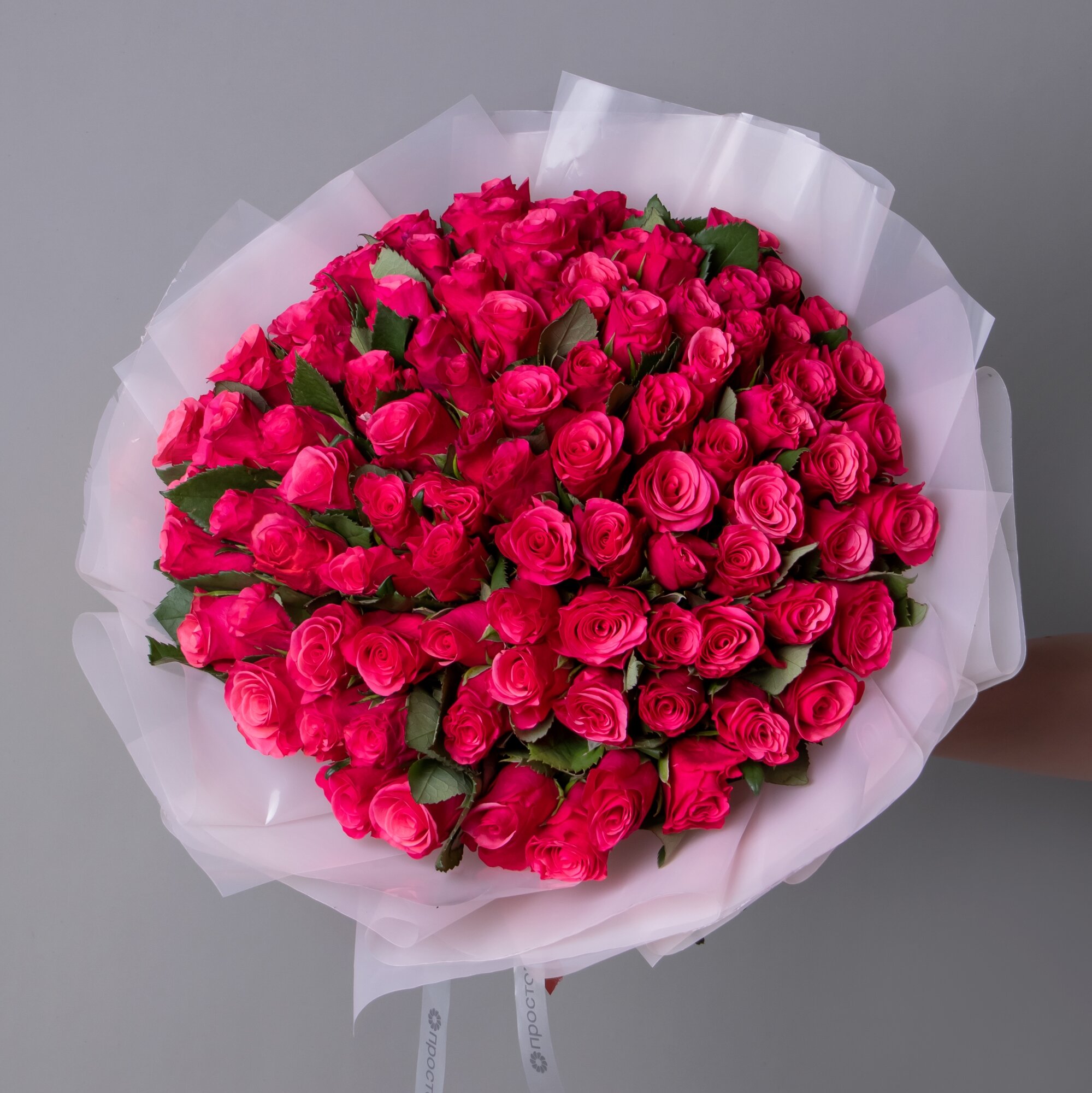 Букет из малиновых роз 101 шт Высота 40 см в коробке и аквабоксе от "Простоцветы"