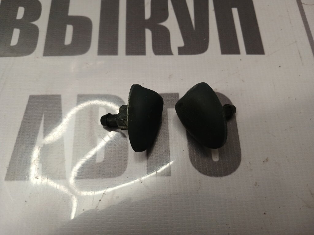 Форсунка омывателя лобового стекла Peugeot 307 2001-2008