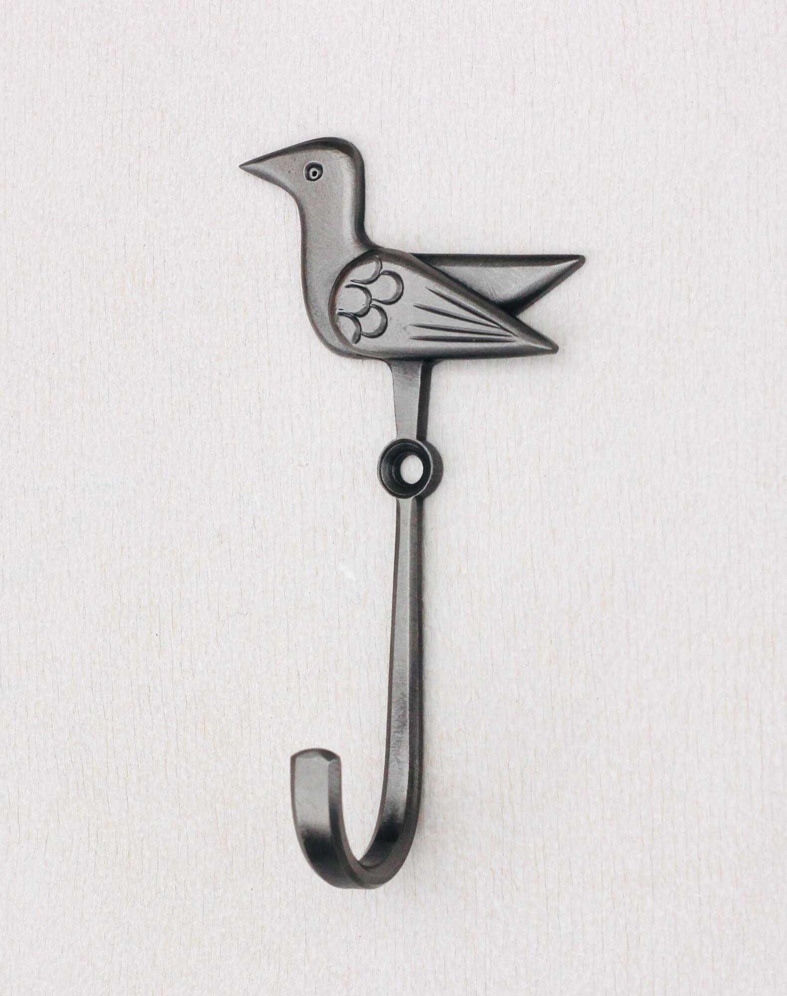 Крючок кованый металлический настенный "Птица" от мастерской Panmom forge