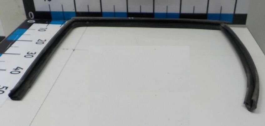 Уплотнитель стекла двери задней левой для Iran Khodro Samand 2003>