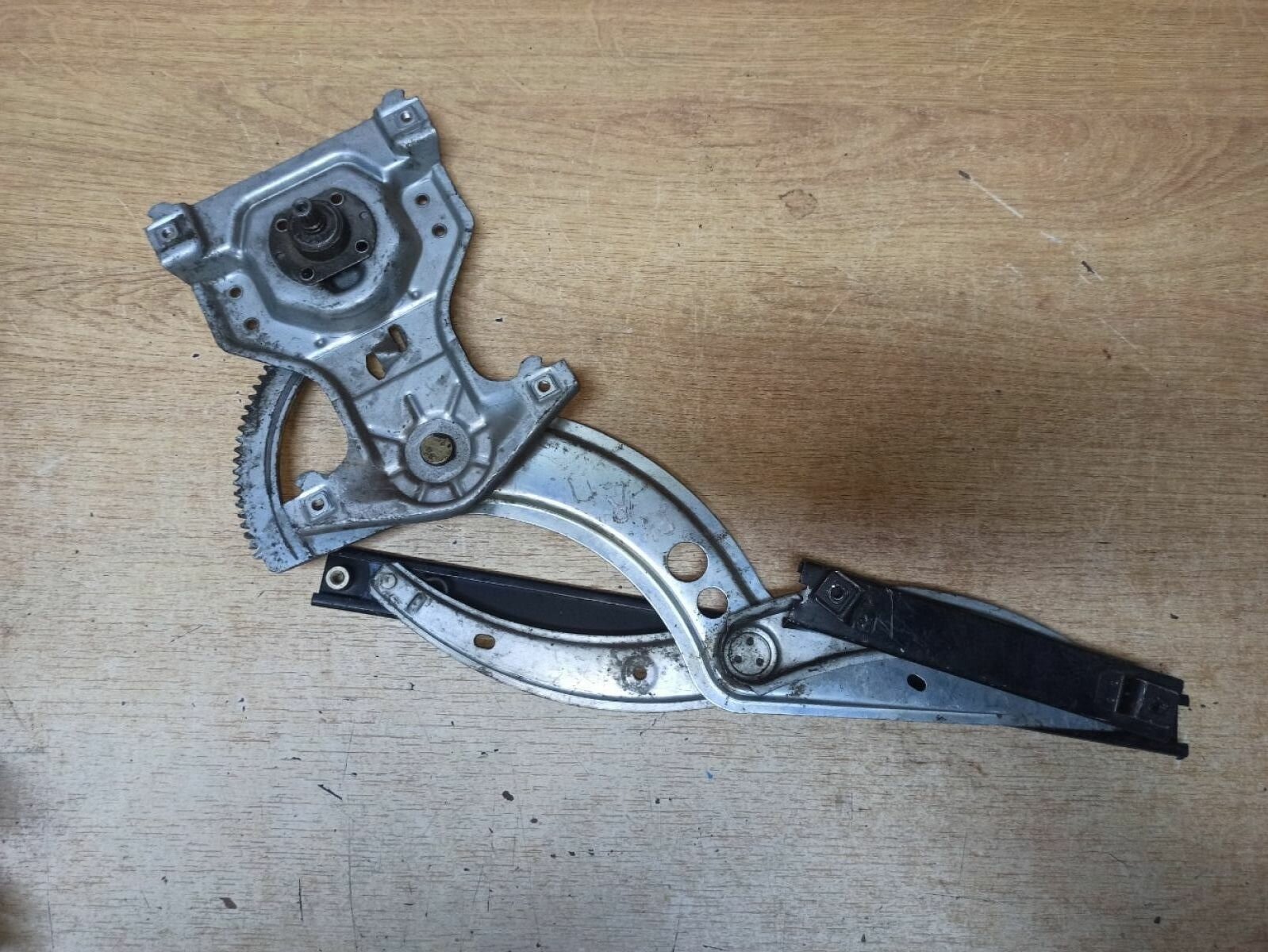 Стеклоподъемник передний правый VW Passat B3 B4