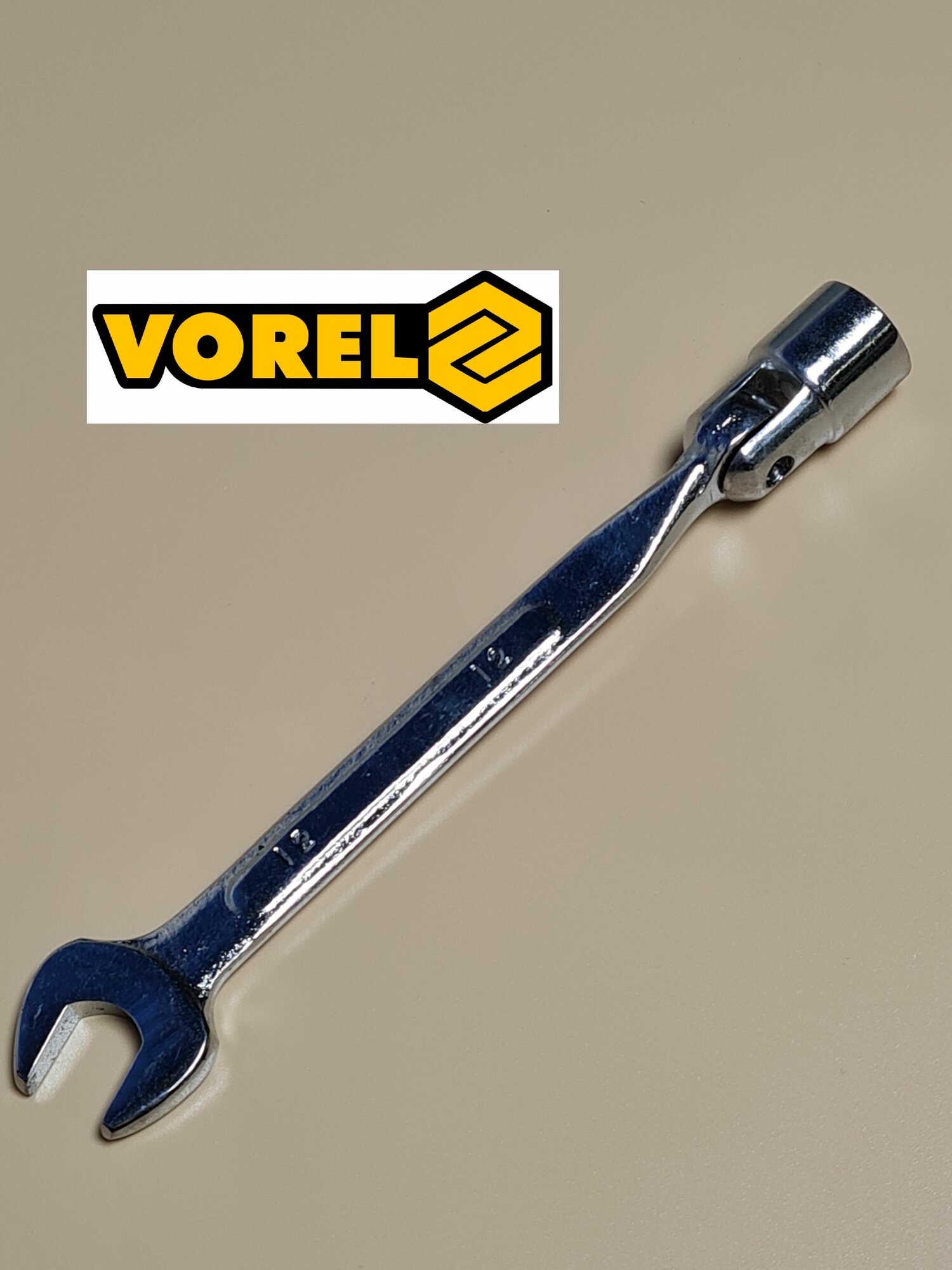 Ключ рожково-торцевой с карданом 12 мм Vorel 52720