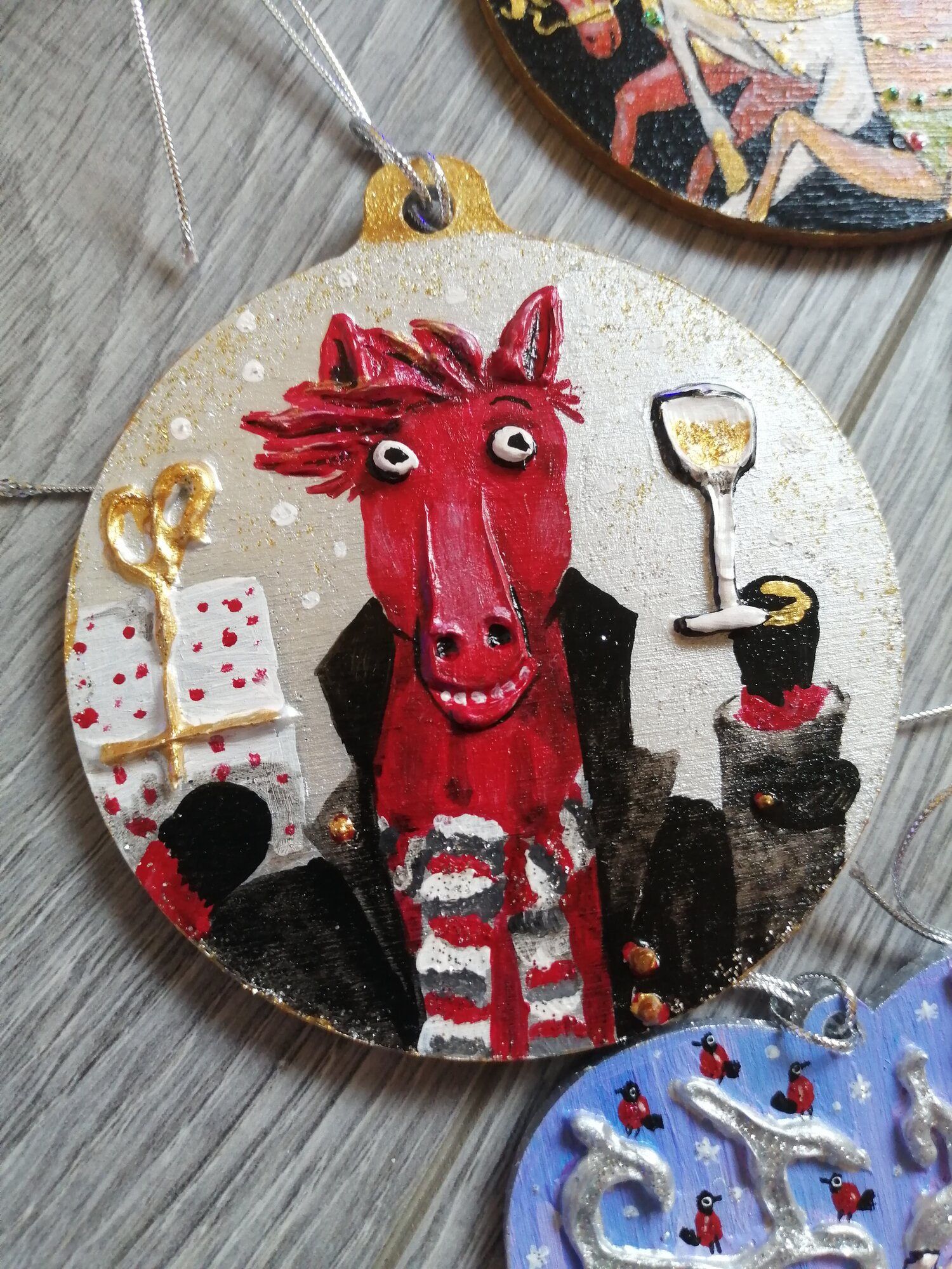 Ёлочная игрушка "Конь в пальто", ручная роспись, акрил, дерево, рельеф, 8 см