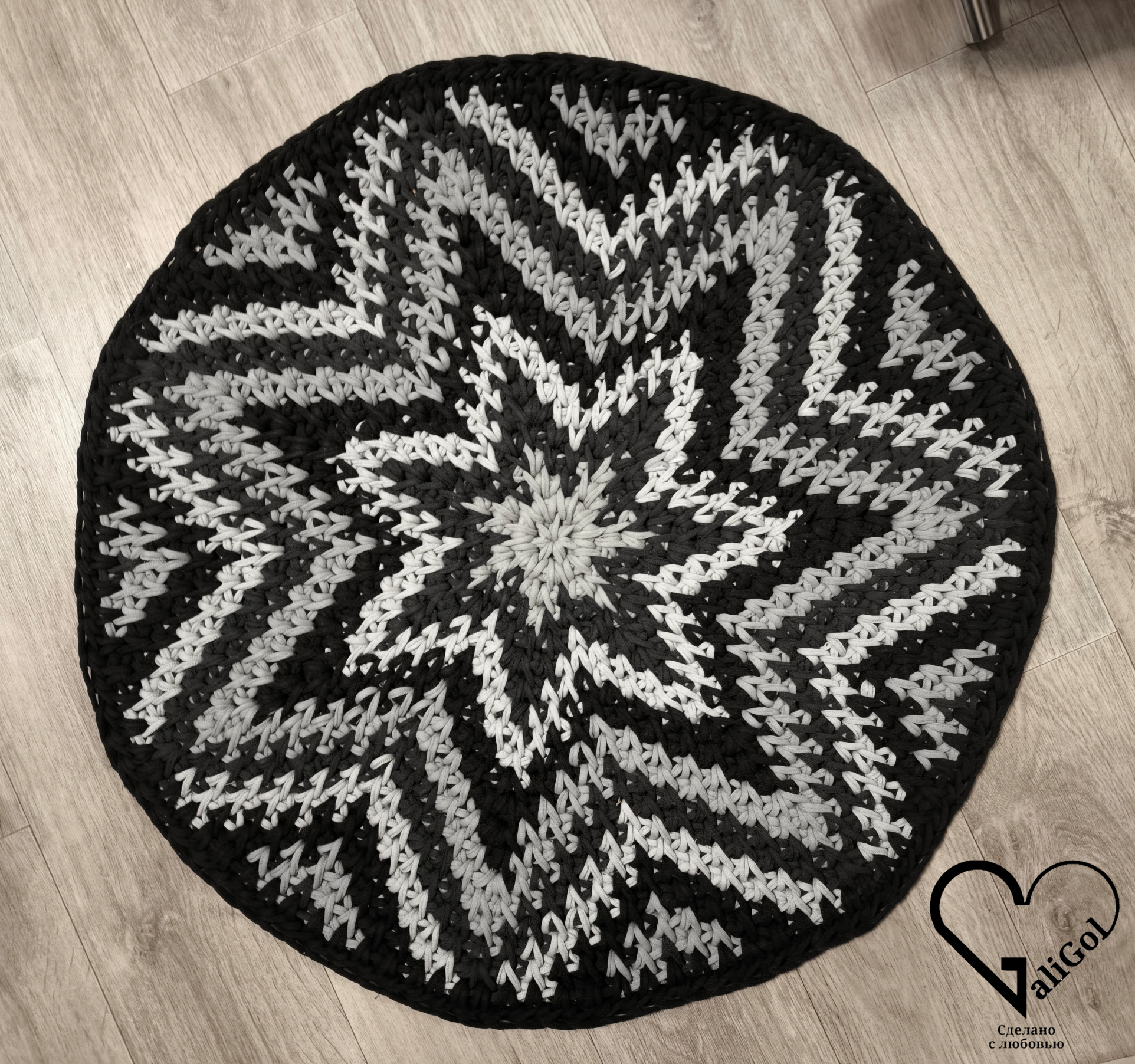Эко коврик. Круглый вязаный хлопковый ковер, ручной работы для гостиной, спальни, детской, прихожей, ванной и бани.