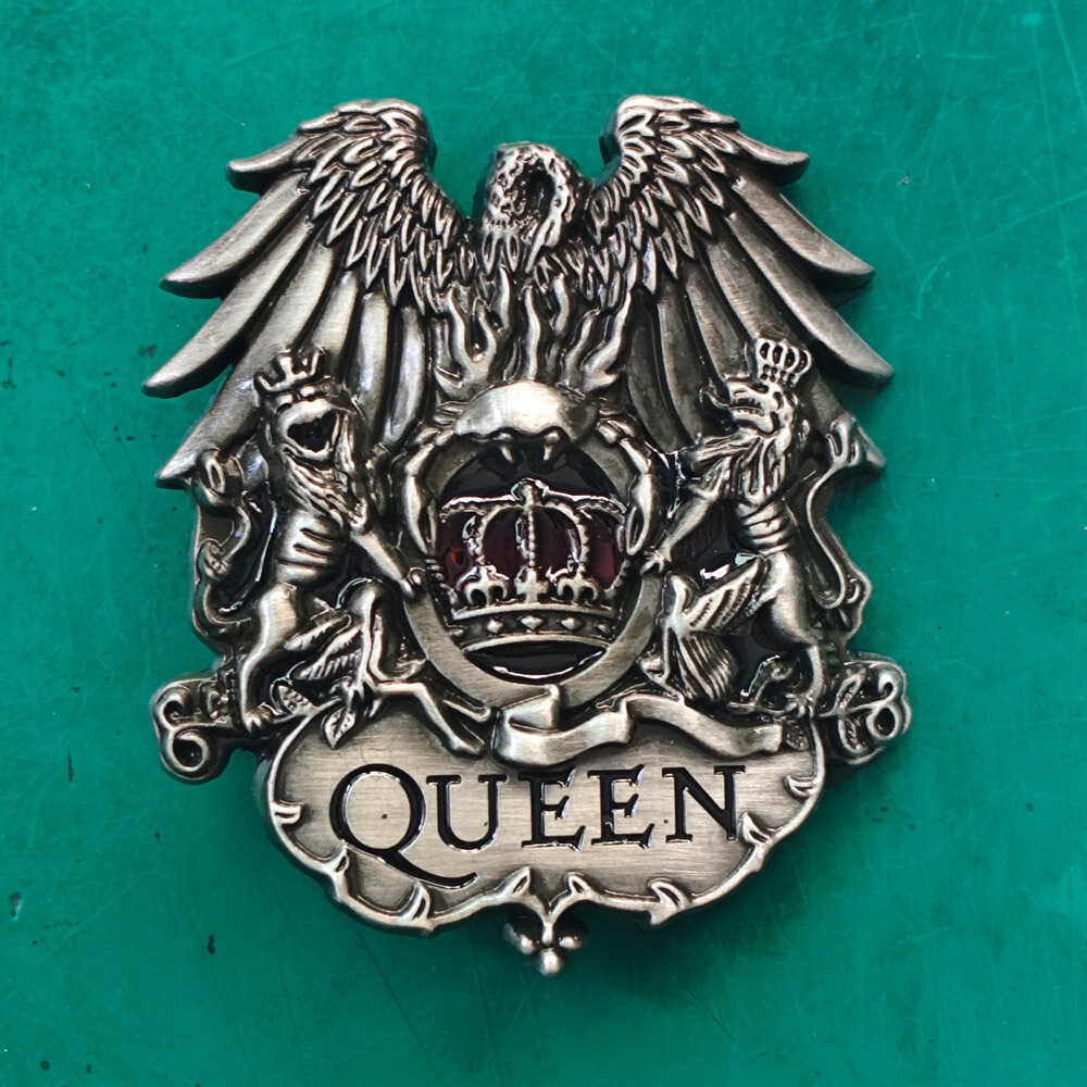 Пряжка для ремня 40мм. Бляха на ремень мужской с музыкальная группа "Королева"