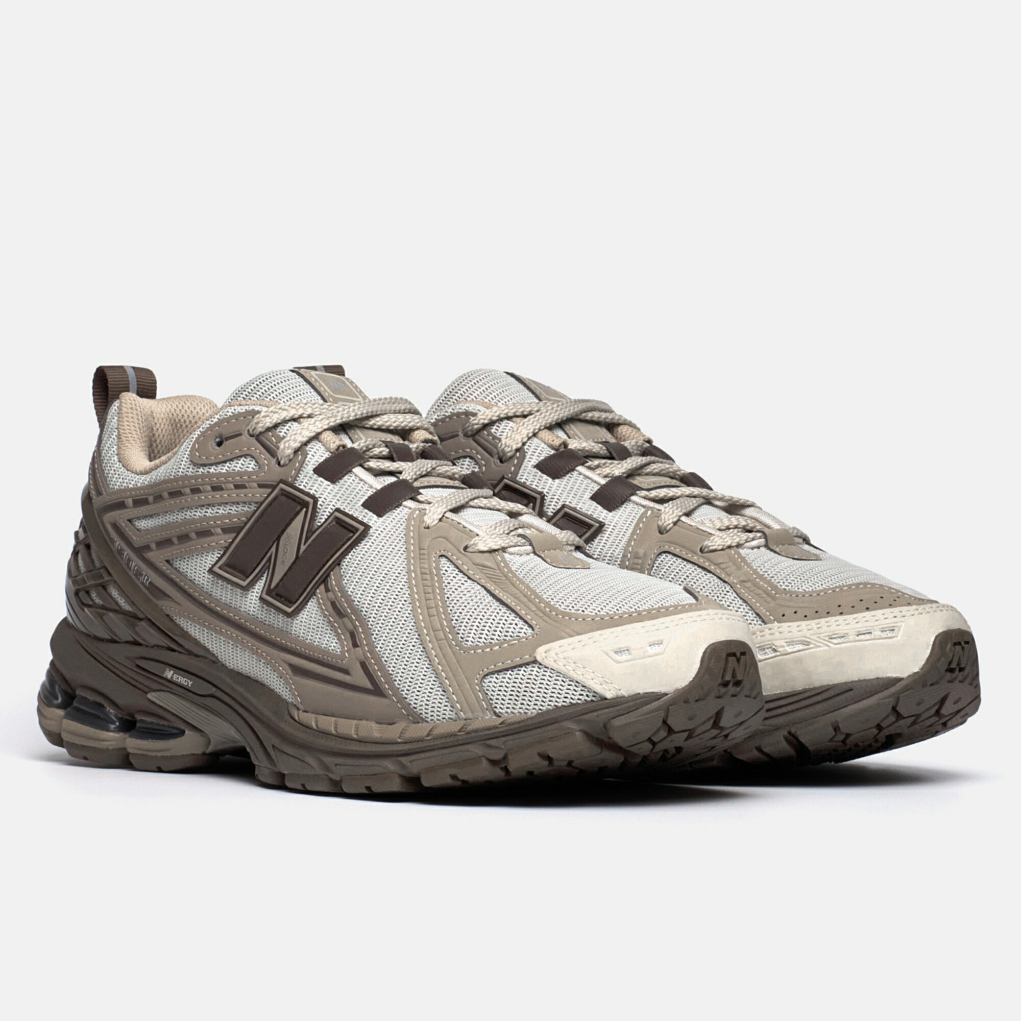 Кроссовки 1906R