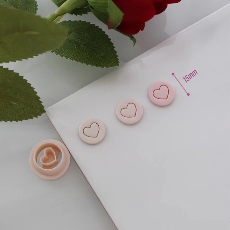 Резак для полимерной глины Love Shape 07