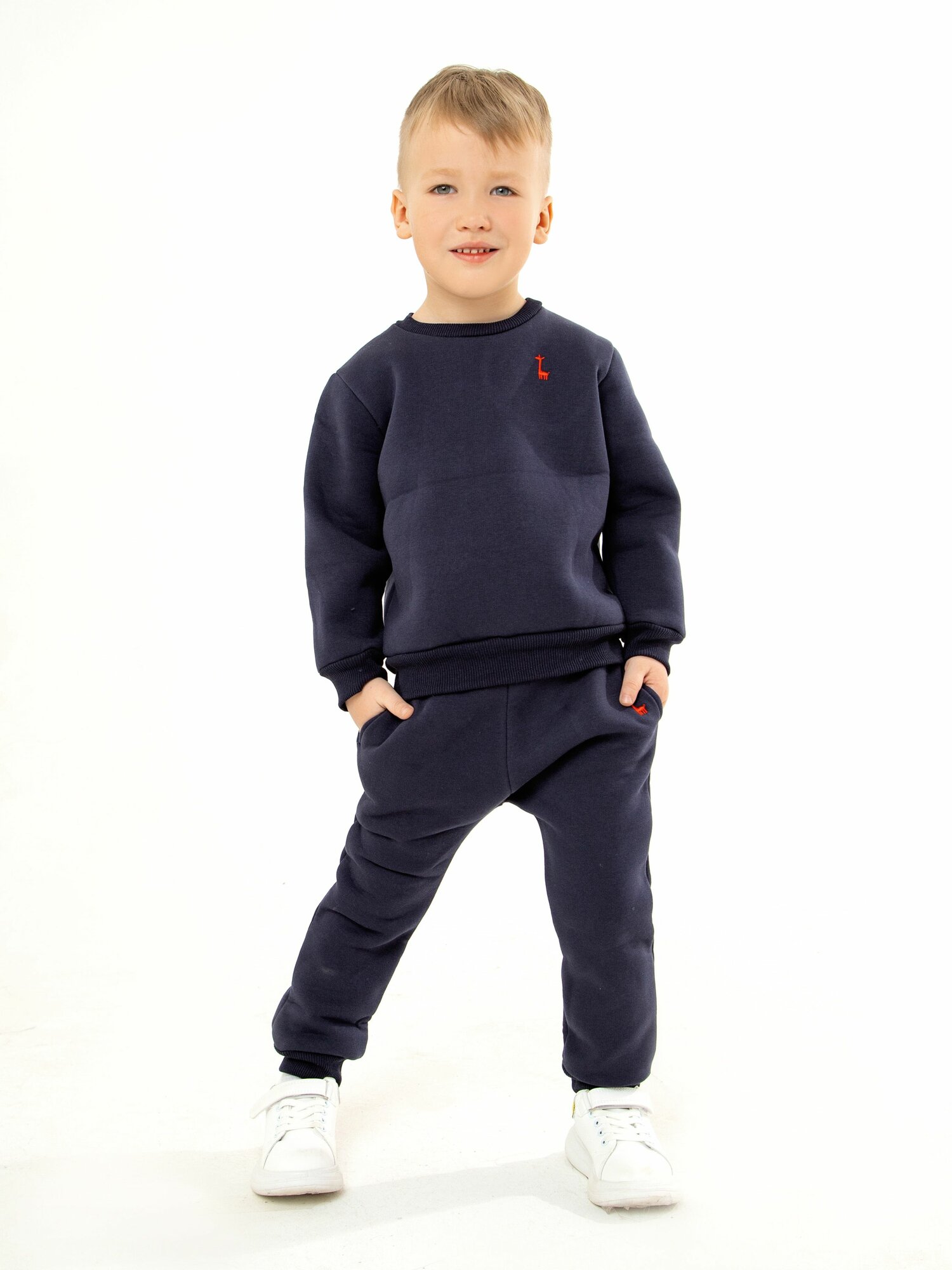 Костюм спортивный