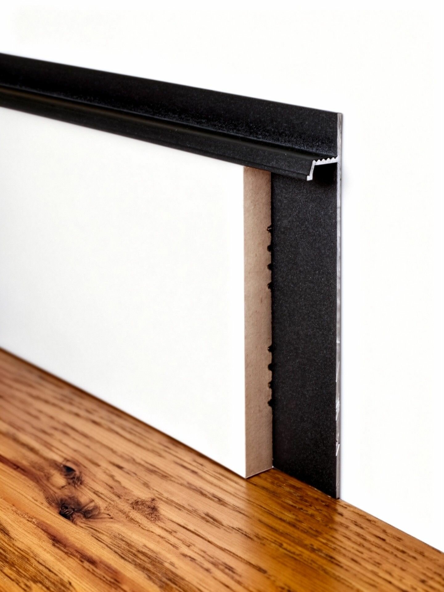 Скрытый плинтус с подсветкой (черный) 80мм