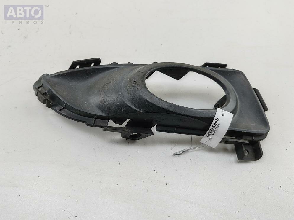 Рамка фары противотуманной правой Mazda 3 (2003-2008) BK