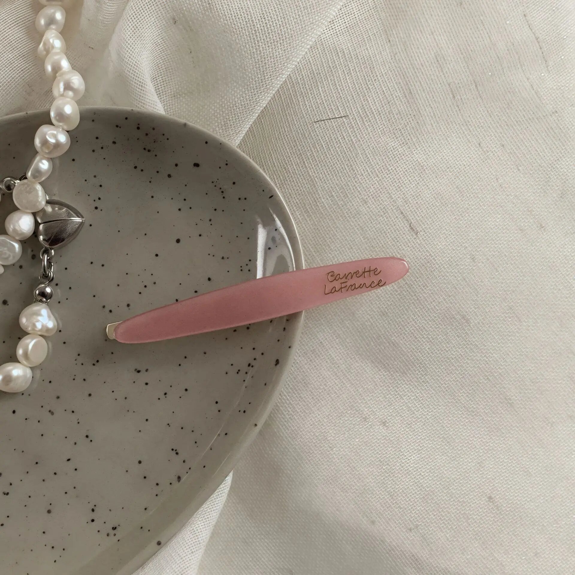 Korean version of acetic acid hairpin side clip female side one-word clip 2025 new clip back of head bangs broken hairpin