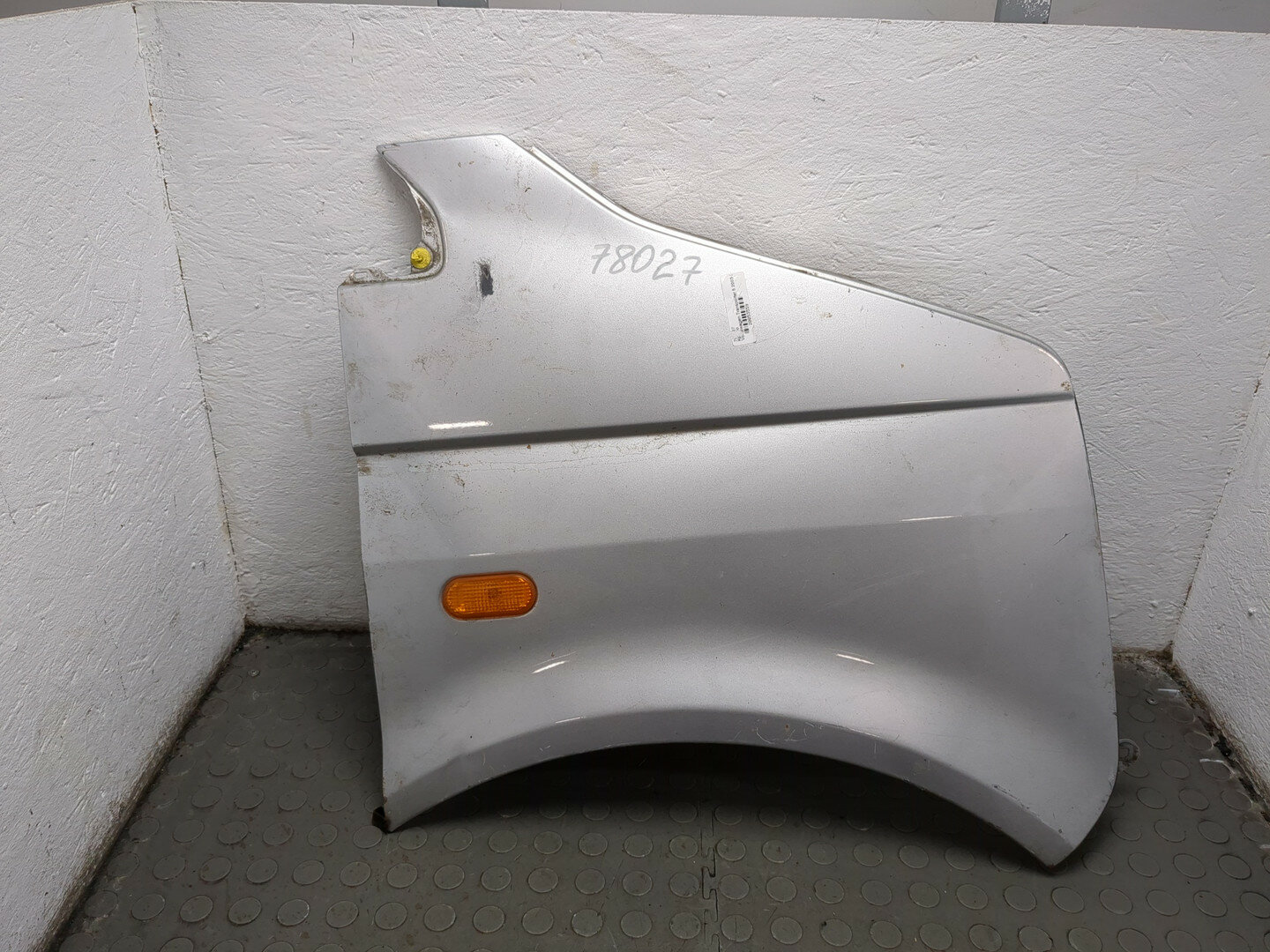 Крыло правое переднее Volkswagen Transporter 5 Б/У