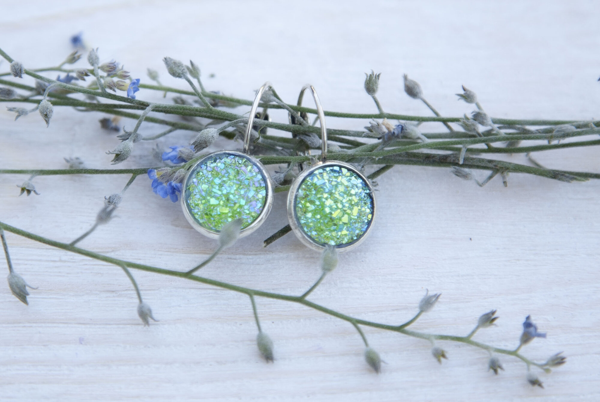 Серьги "Осколки" круглая вставка 12 мм, замок левербек, зеленый