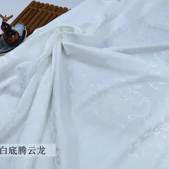 Жаккардовая вискозная ткань с рисунком дракона и облака 1,5 м White riding clouds