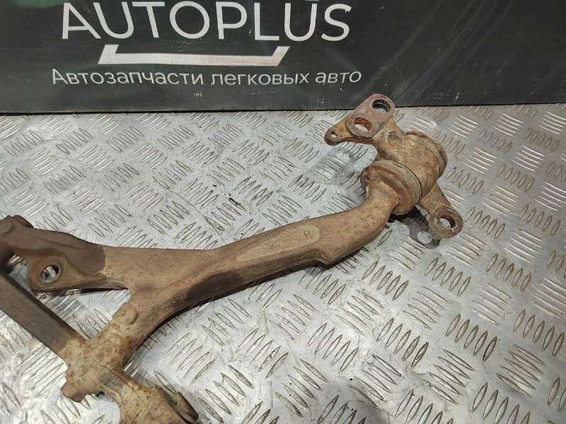 Рычаг подвески Правый Передний Rover 45 2001 (1.6 16K4F) Б/У с пробегом Арт. RBJ102220