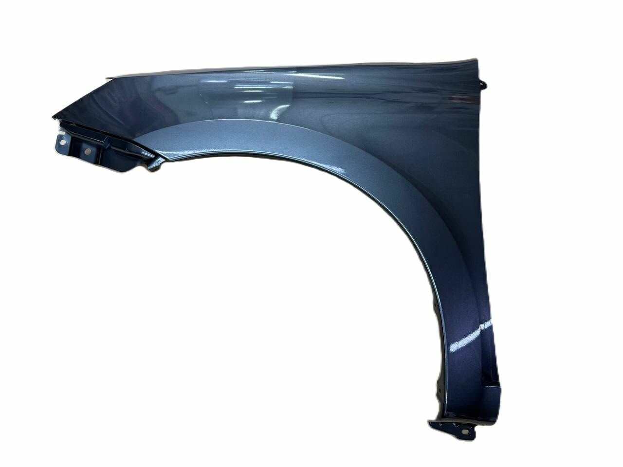 Крыло (левое ), пластиковое Лада Гранта 2 ФЛ без поворотника окрашенное в "619 булат "