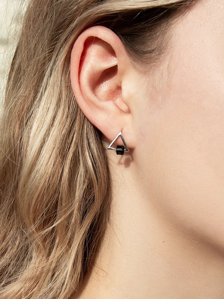 Серьги пусеты, искусственный камень