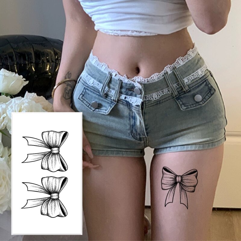 1 шт. Тату-наклейка «Французский атласный бант», нежный стиль, для женщин. Эротичный дизайн, яркие цвета для модников, скрывает шрамы на шее. Полуперманентная, временная, долговечная и реалистичная.