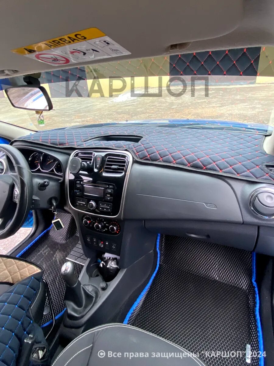 Накидка на панель для Рено Логан 2/Сандеро 2