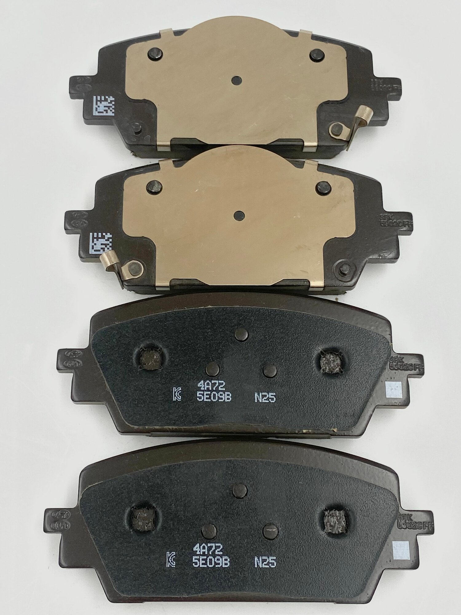 Тормозные колодки передние дисковые Kia Sorento (MQ4), Hyundai Santa Fe (TMA) Mobis 58101P2A00, 58101P2A70, 58101P2A80 для Hyundai-KIA
