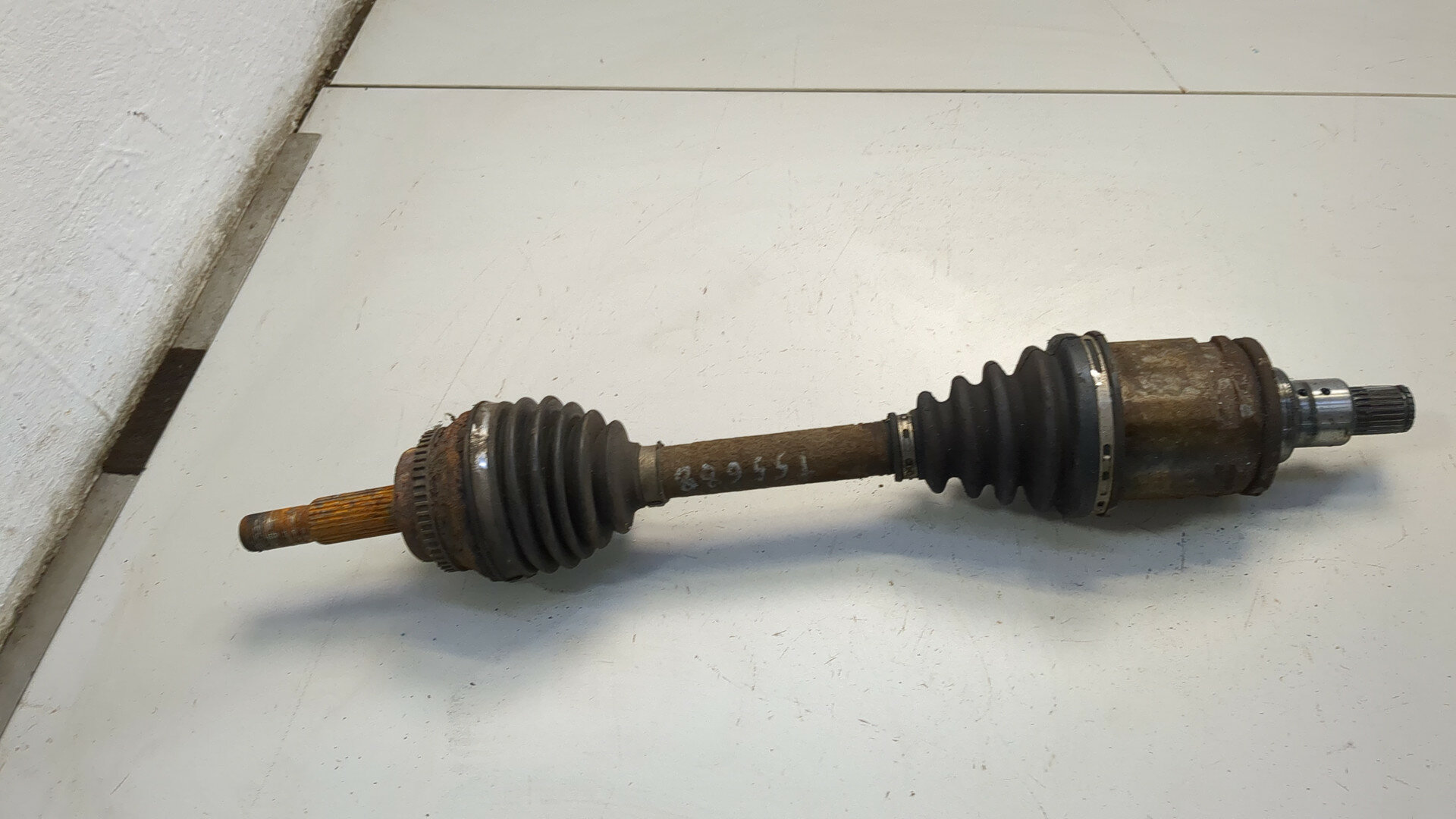 Полуось (вал, шрус) левая передняя Toyota RAV 4 Б/У