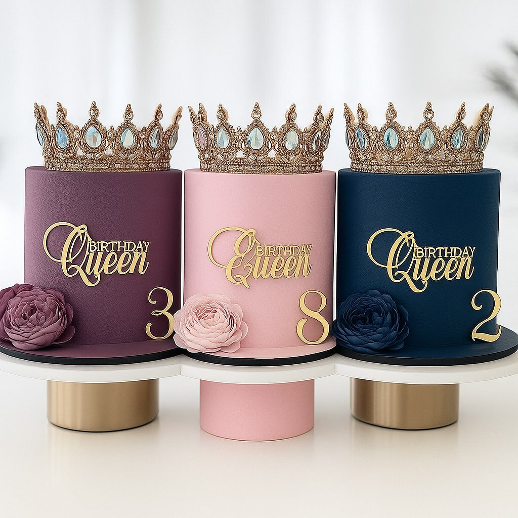 Три короны: набор декоративных украшений для торта