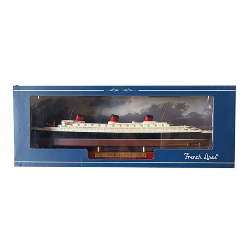 Модель корабля из сплава 1:1250 B