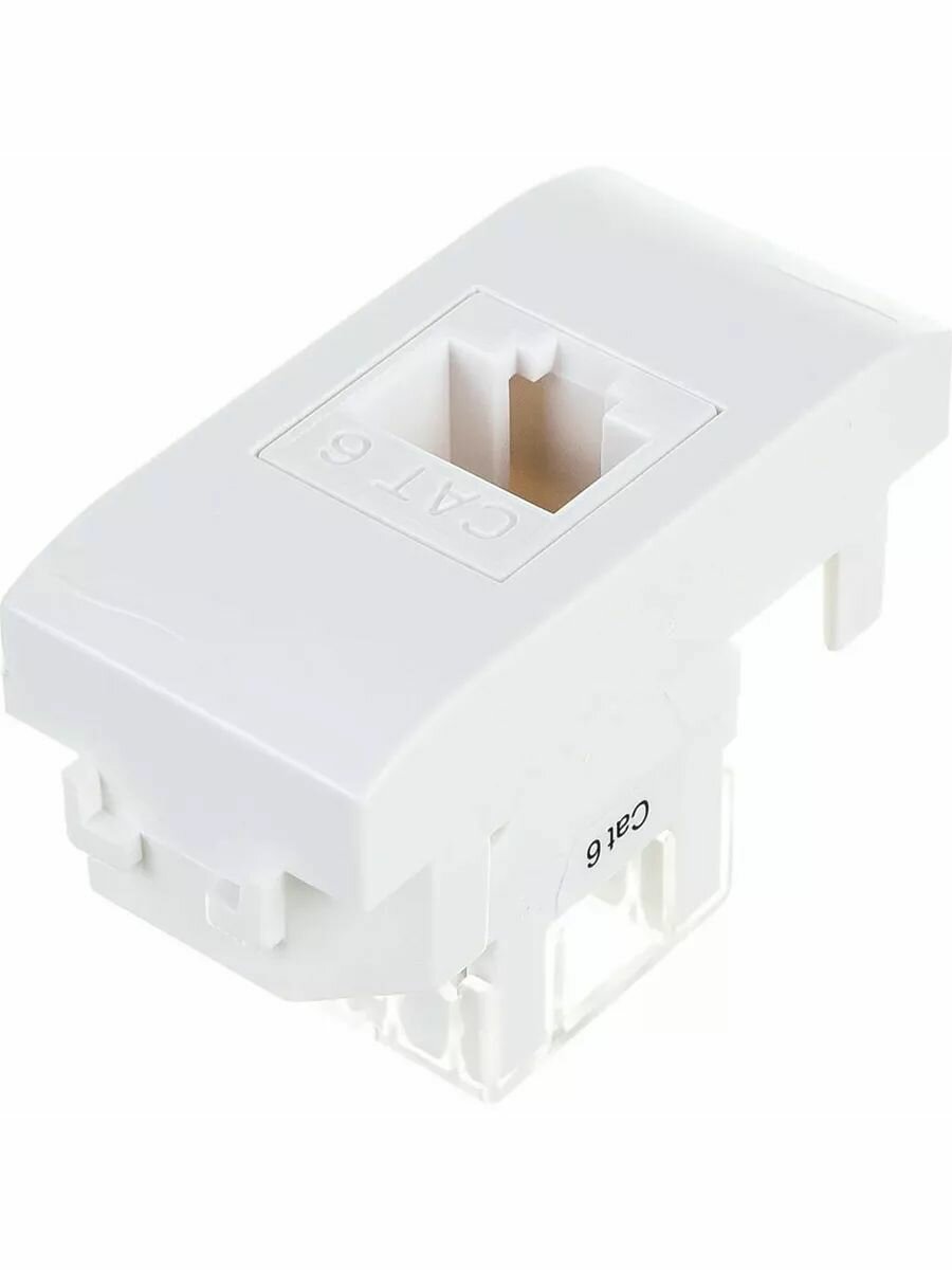 Розетка компьютерная СП 1мод. Brava RJ45 кат.6 бел. 76458B DKC