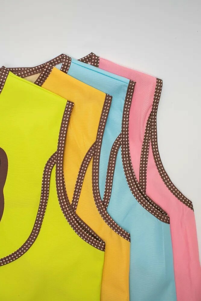 Слюнявчик детский, нагрудник для кормления малышей.