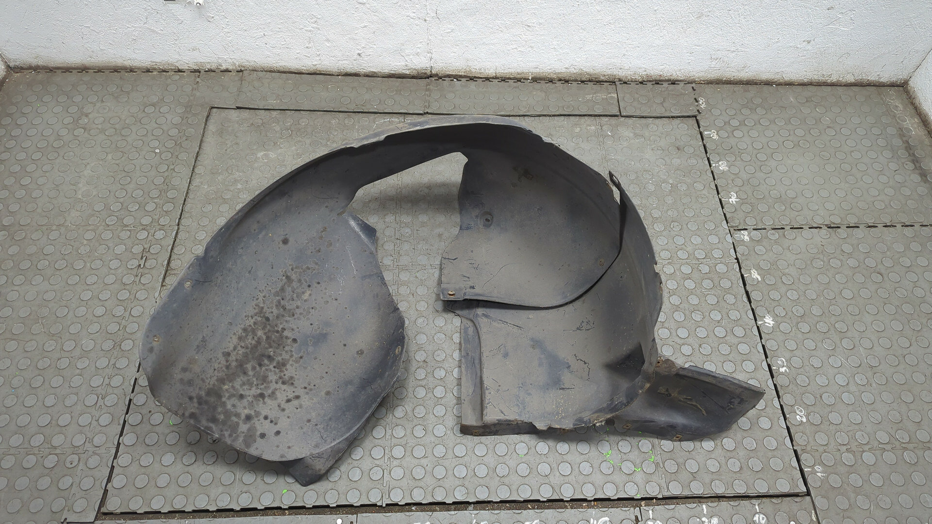 Защита арок (подкрылок) правая передняя Volkswagen Golf Plus Б/У