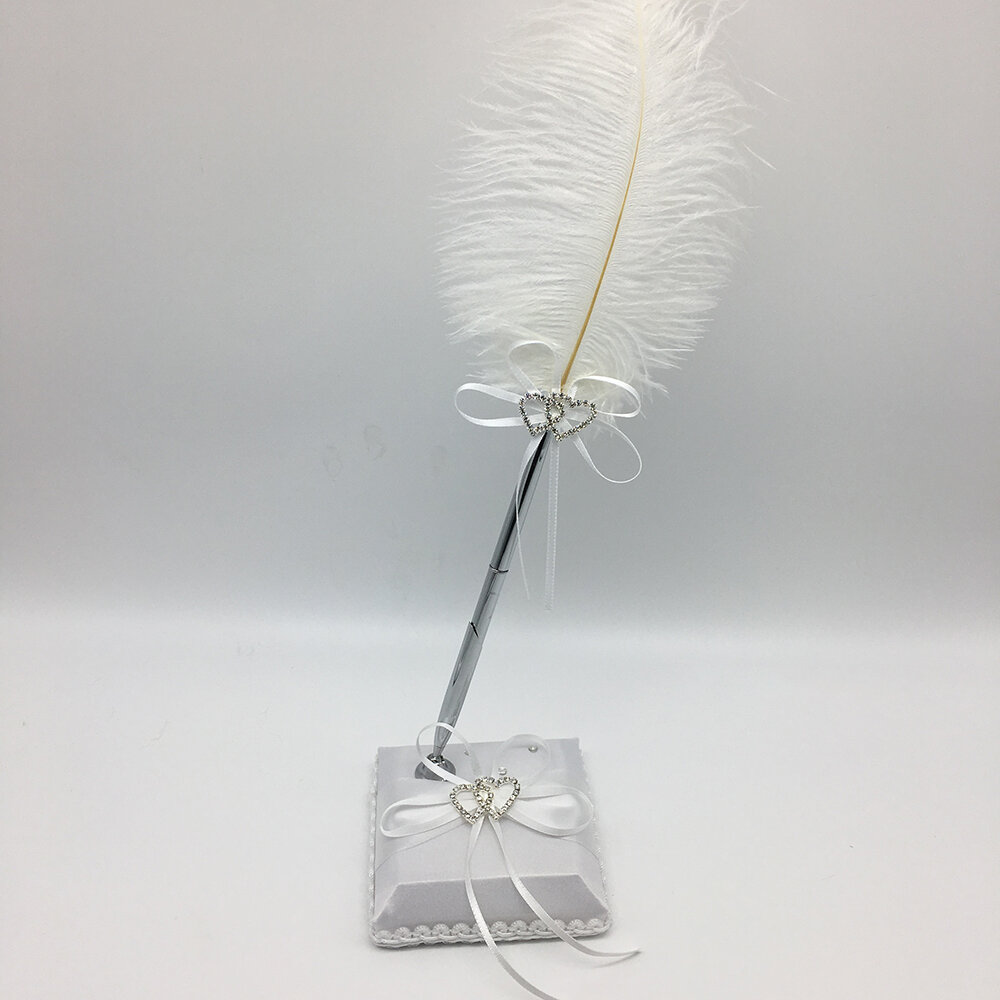 Набор для подписи в свадебной книге: перо с перьевым наконечником и держателем, материал: атласная бумага и кружево, цвет: серебристый, размер упаковки: 38*16*3.5 см, вес упаковки: 215 г, в комплект входят: 1 перо, 1 держатель для пера