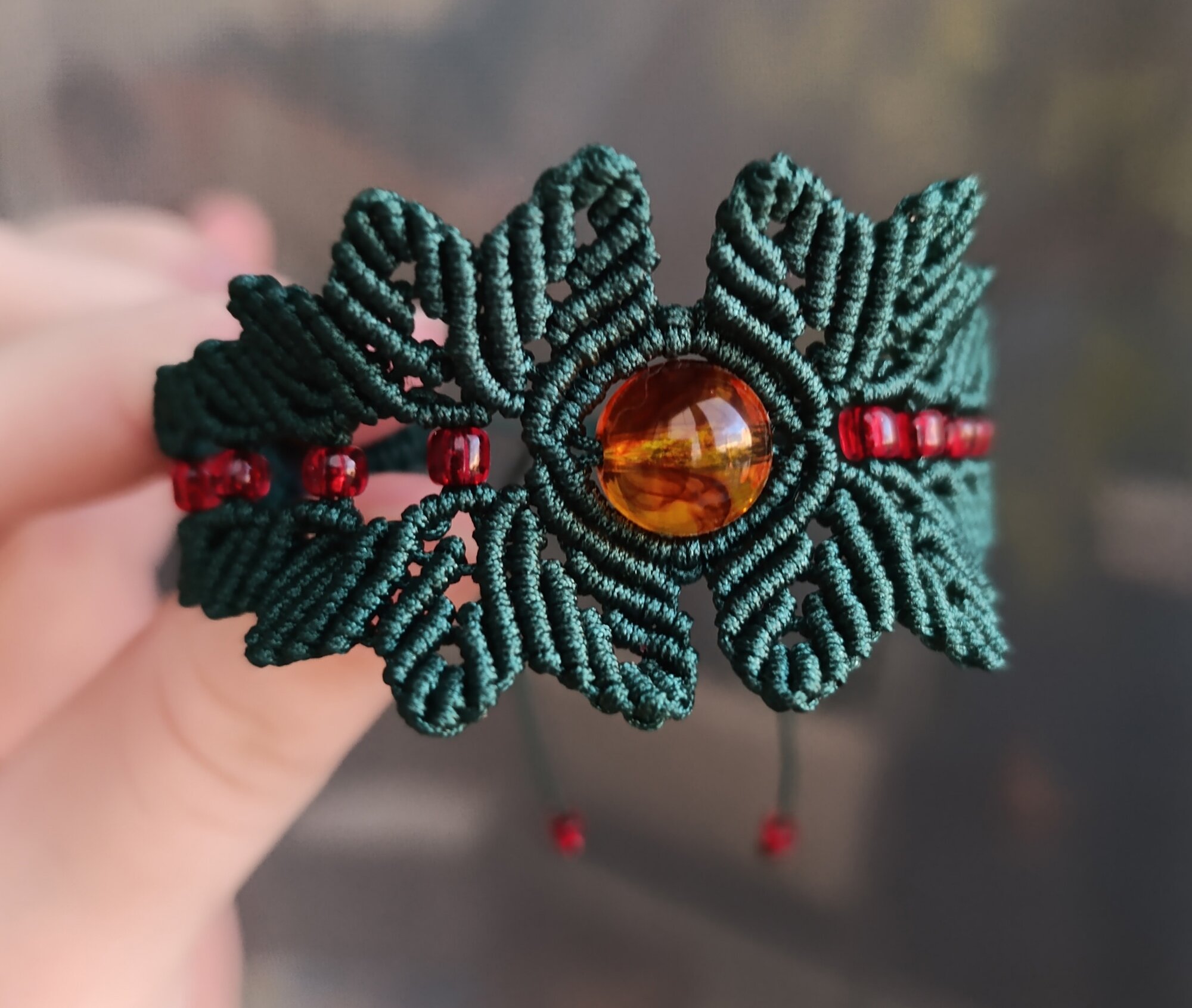 Набор браслетов, янтарь