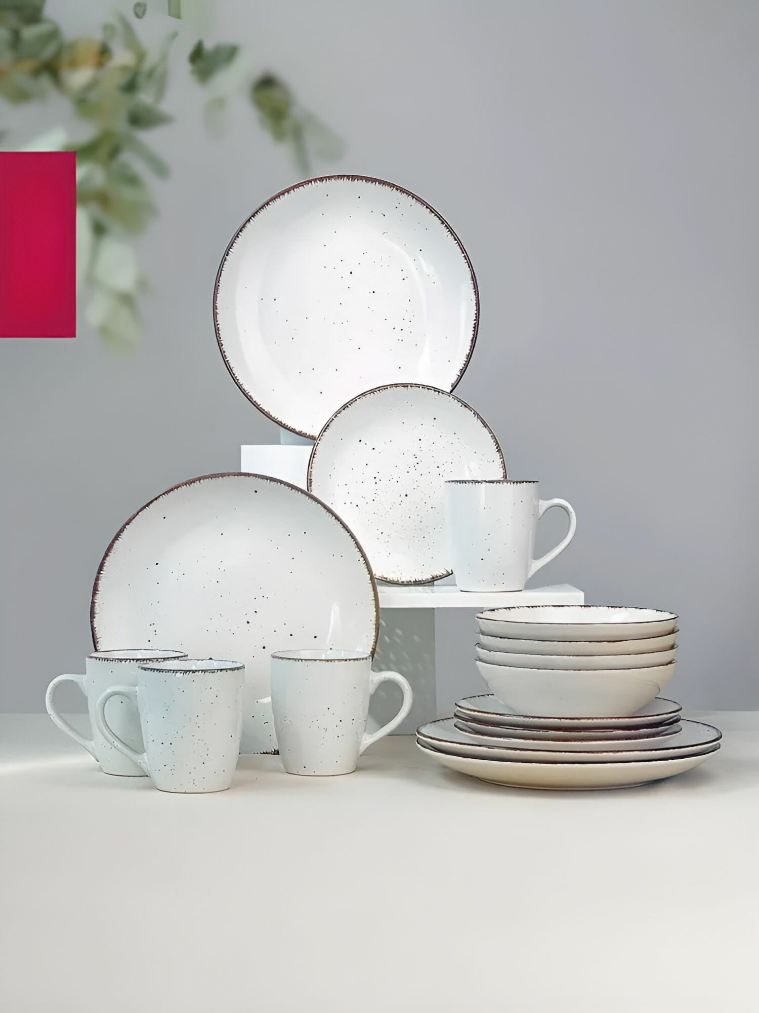 Набор Посуды. Современный Керамический Обеденный Столовый Сервиз Для 4 Персон Из 16 Предметов. Тарелки, Салатники, Кружки, Суповые Пиалы. Для Первых, Вторых Блюд, Салатов и Десертов.