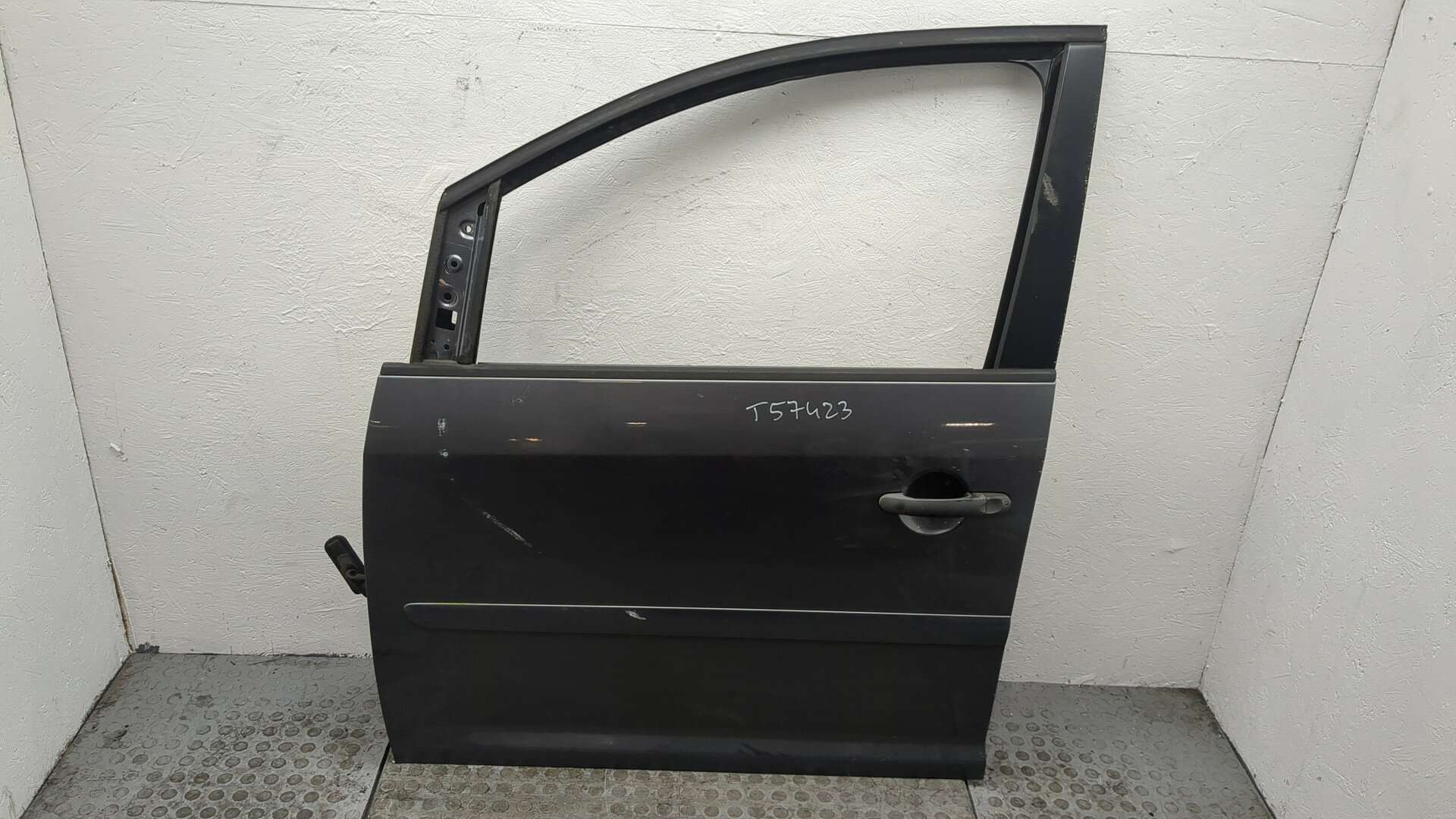 Дверь боковая (легковая) левая передняя Volkswagen Touran Б/У